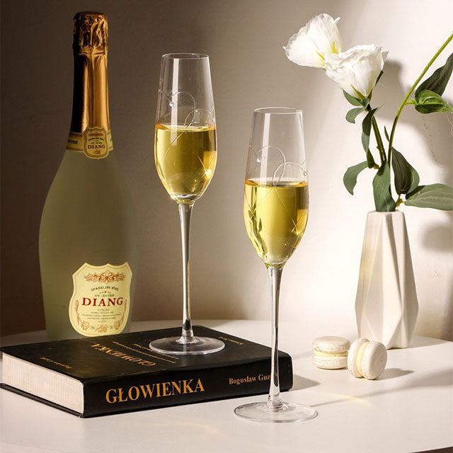 Engraved Crystal Champagne Flutes – Pack of 2 Carved Design High-Foot